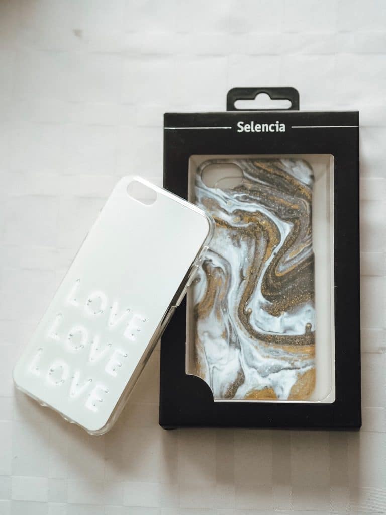 Handyhuellen.de - Shop für Handy Cover & Accessoires - Label Love